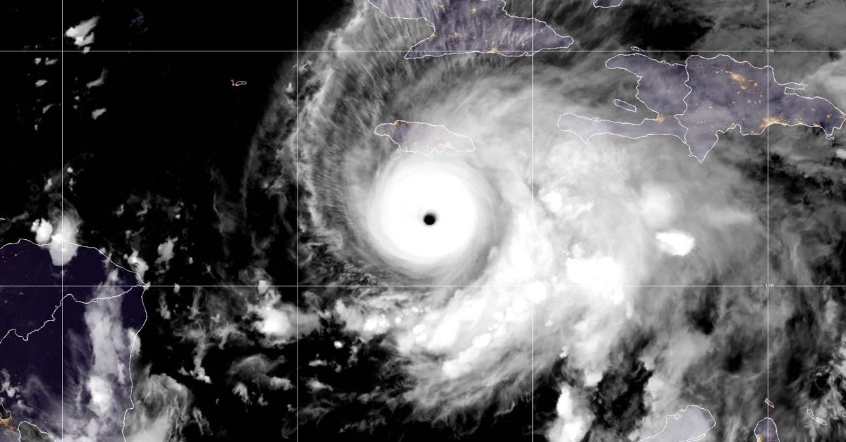 Chelsea Sign Jamaica Goalkeeper Rebecca Spencer on Permanent Deal - The ...